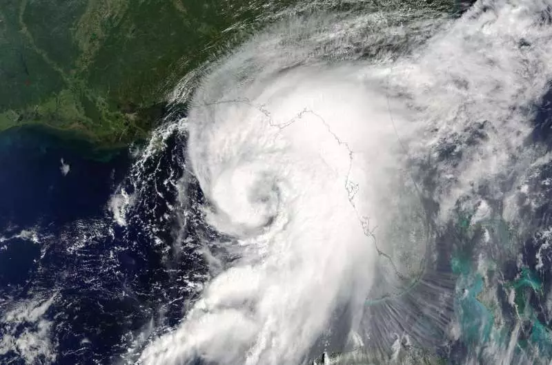 La animación de la NASA muestra la llegada a tierra y la progresión del huracán Hermine